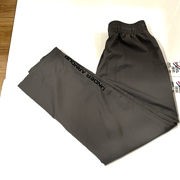Under Armour | Pants | Under Armour Gray Workout Training Pants Loose ...
